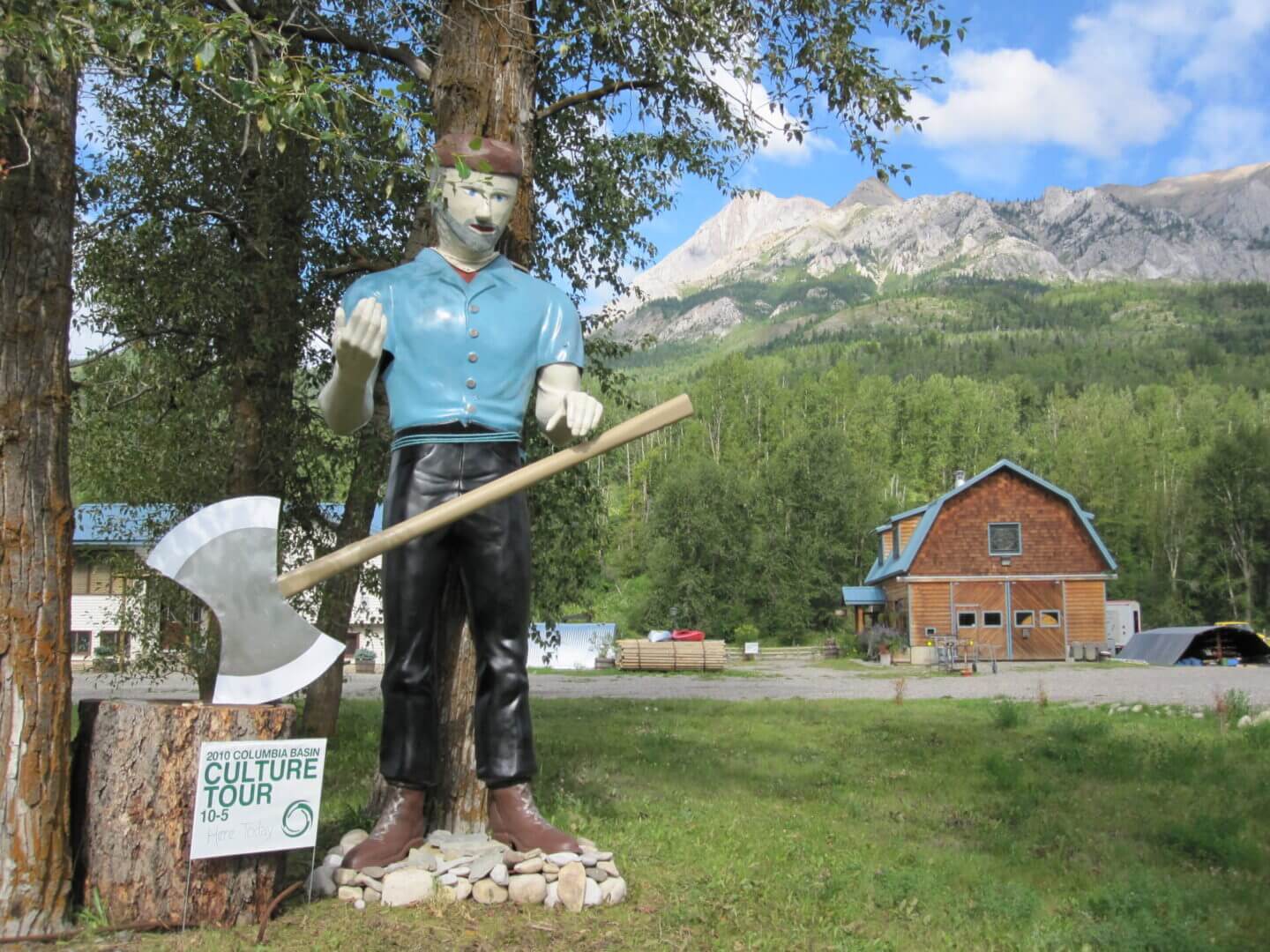 Paul Bunyan is being restored. - Paul Bunyan Restoration
